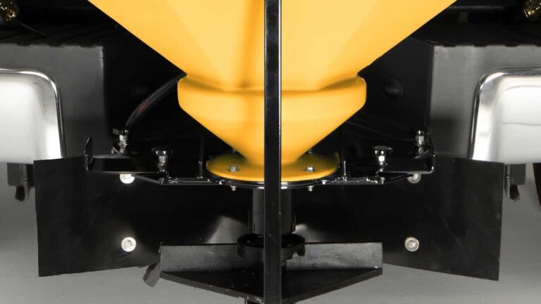 Low Profile 500, 1000 & 2500 Tailgate Spreaders | FISHER®
