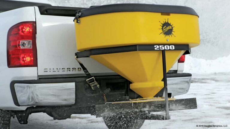 Low Profile 500, 1000 & 2500 Tailgate Spreaders | FISHER®