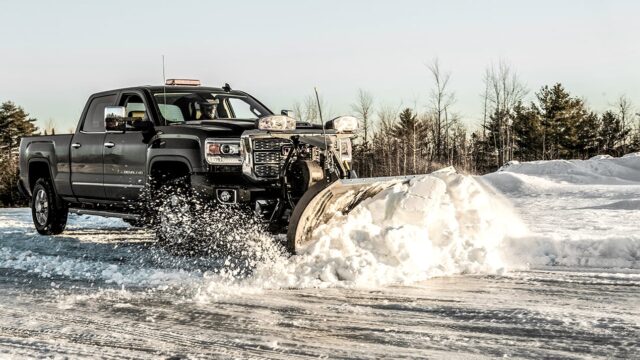 XLS™ Winged Plow | Independent Plow Wing Control | FISHER®