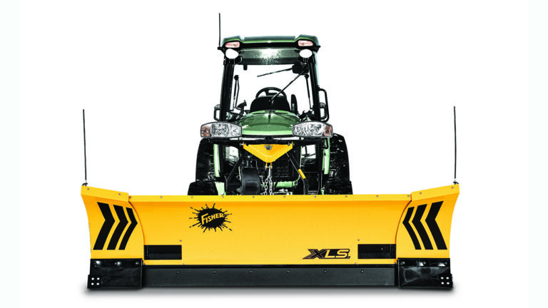 XLS™ Winged Plow | Independent Plow Wing Control | FISHER®