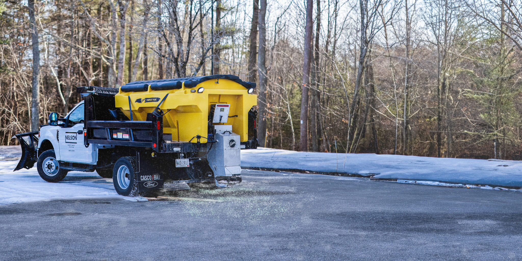 TEMPEST™ Poly Hopper Spreader | FISHER®