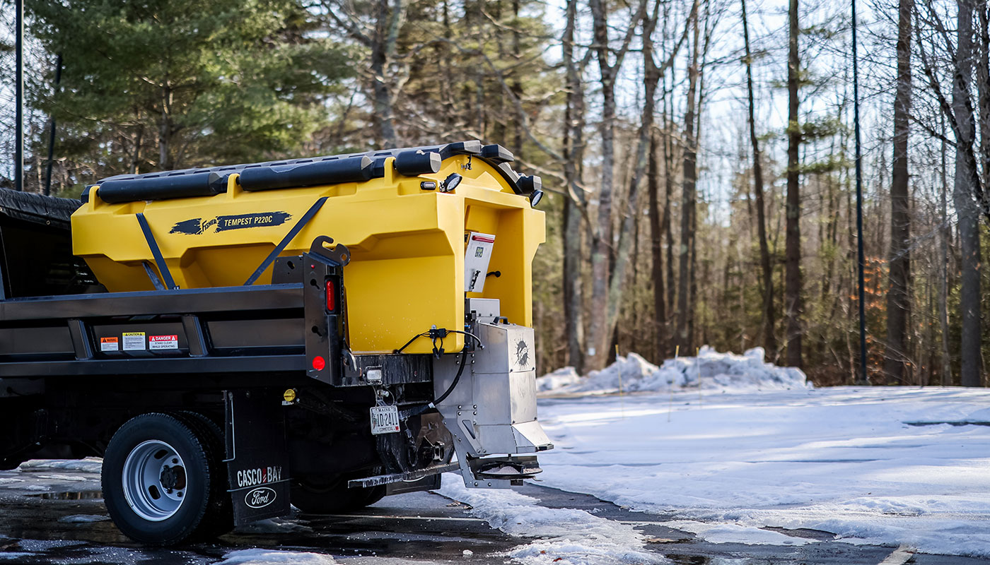 TEMPEST™ Poly Hopper Spreader | FISHER®