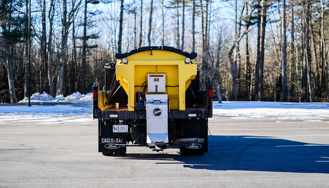 TEMPEST™ Poly Hopper Spreader | FISHER®