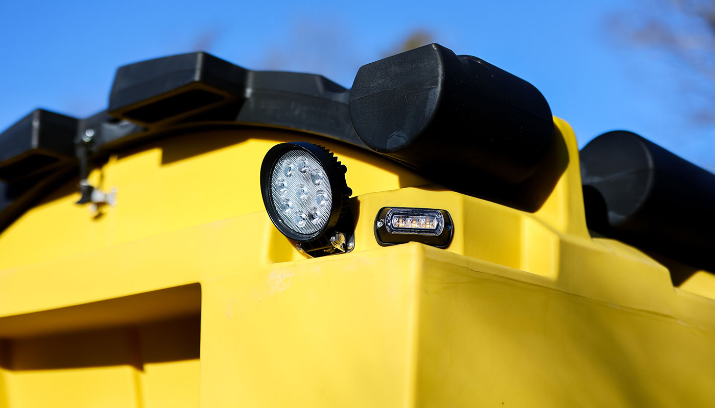 TEMPEST™ Poly Hopper Spreader | FISHER®